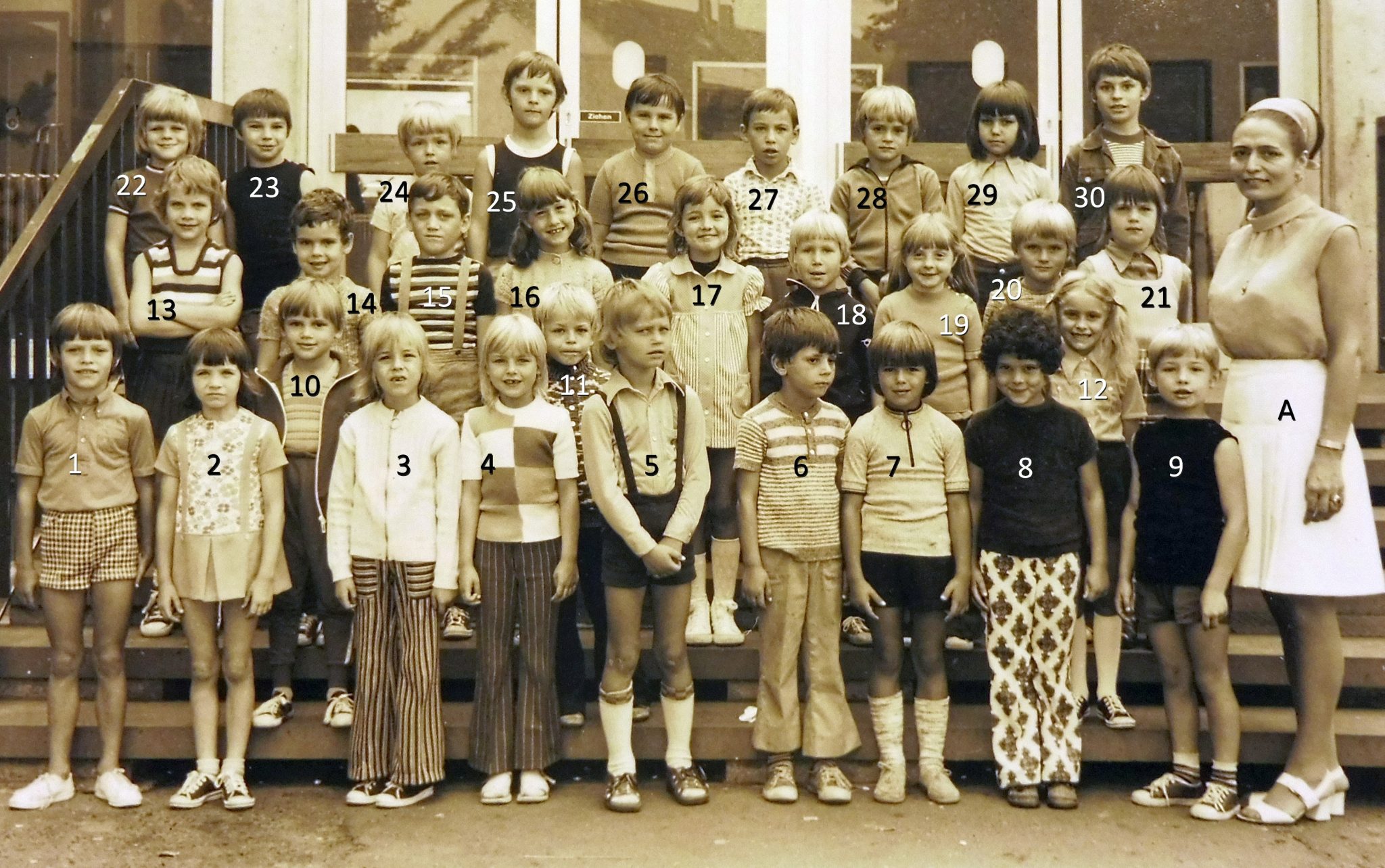 Einschulung 1973 1b | Plaidter Geschichtsverein